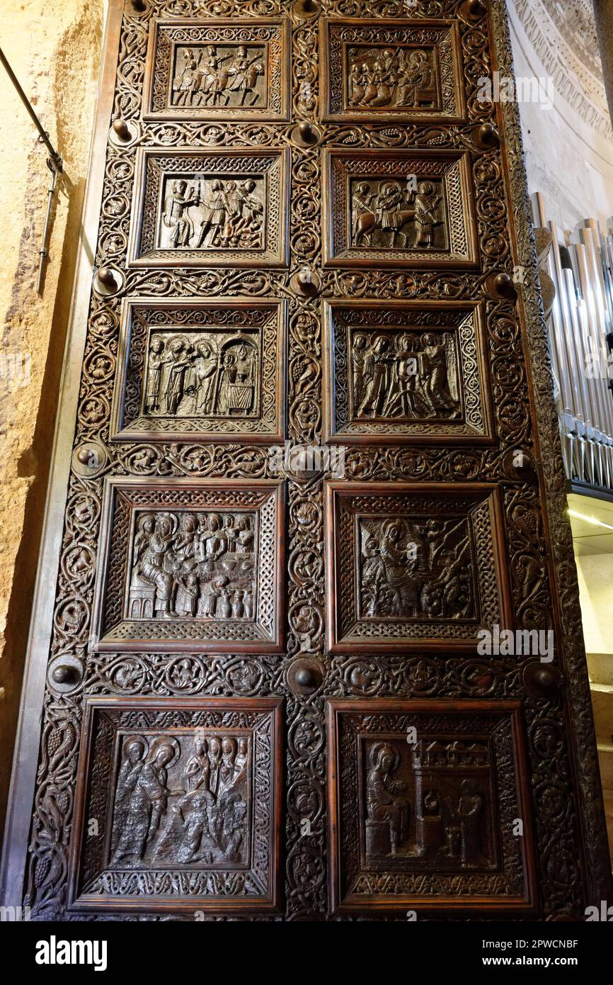 Diocletian's Palace, Sveti Duje Cathedral, Door, Interior View, Roman ...