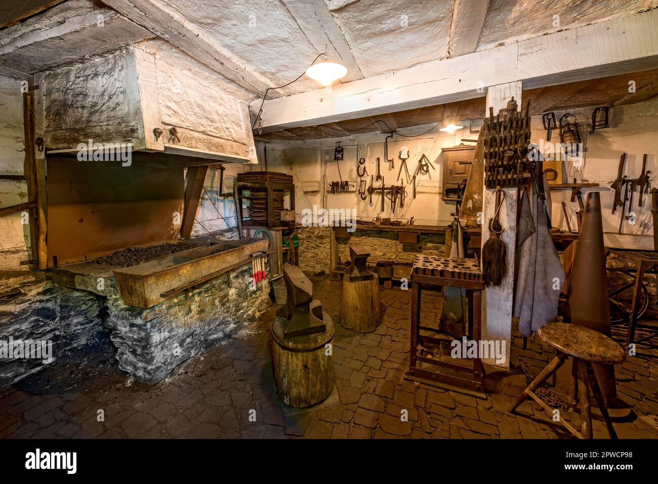 Open air forge hi-res stock photography and images - Alamy