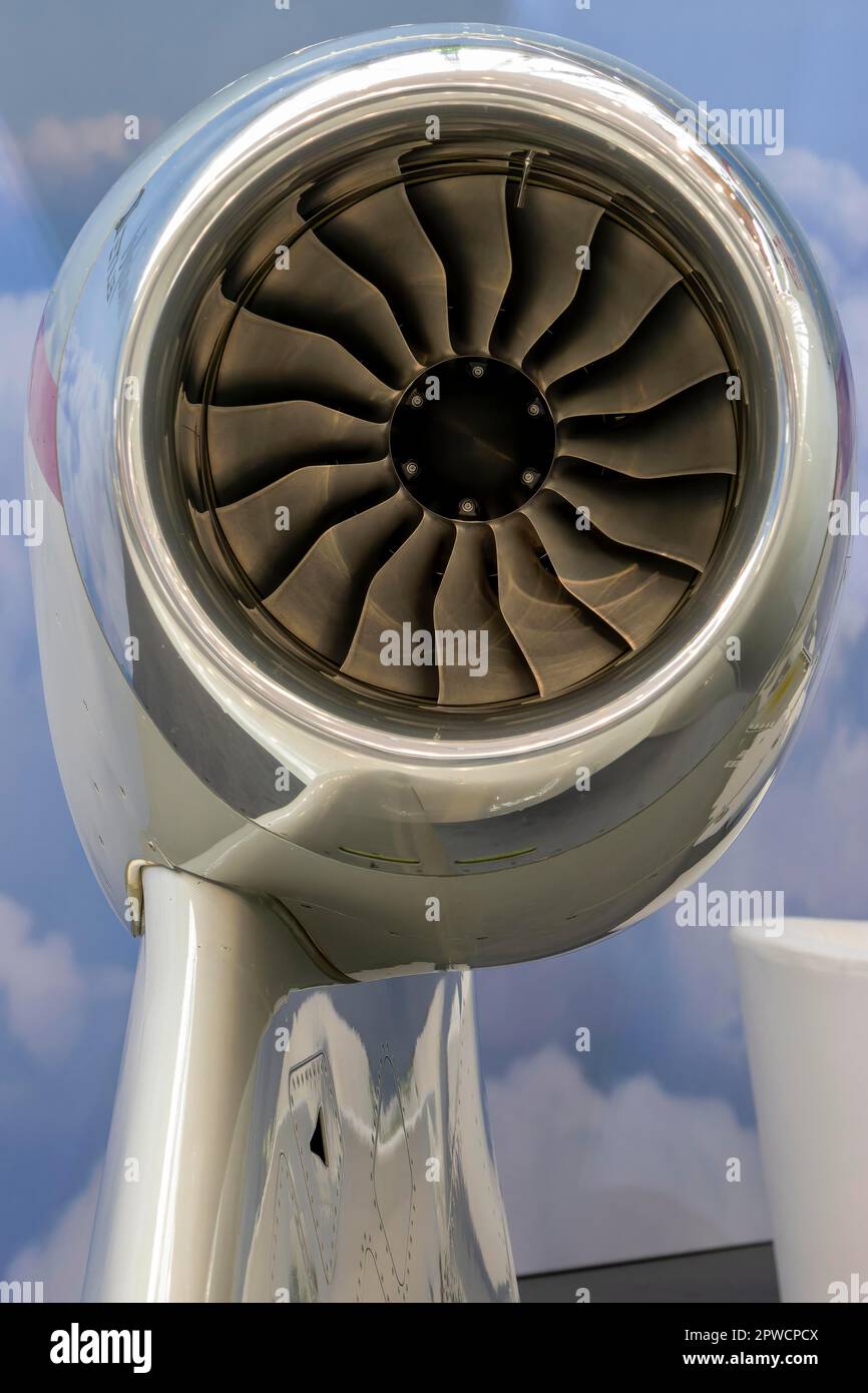 Aircraft engine and turbine in a jet passenger aircraft ...