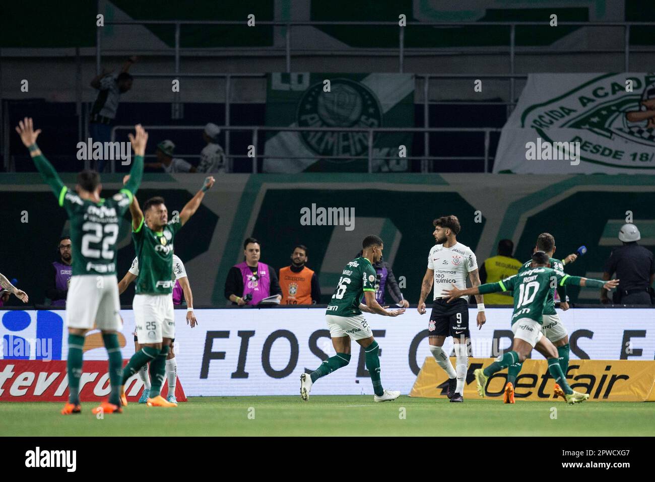 SÃO PAULO, SP - 29.04.2023: PALMEIRAS X CORINTHIANS - Celebration of ...