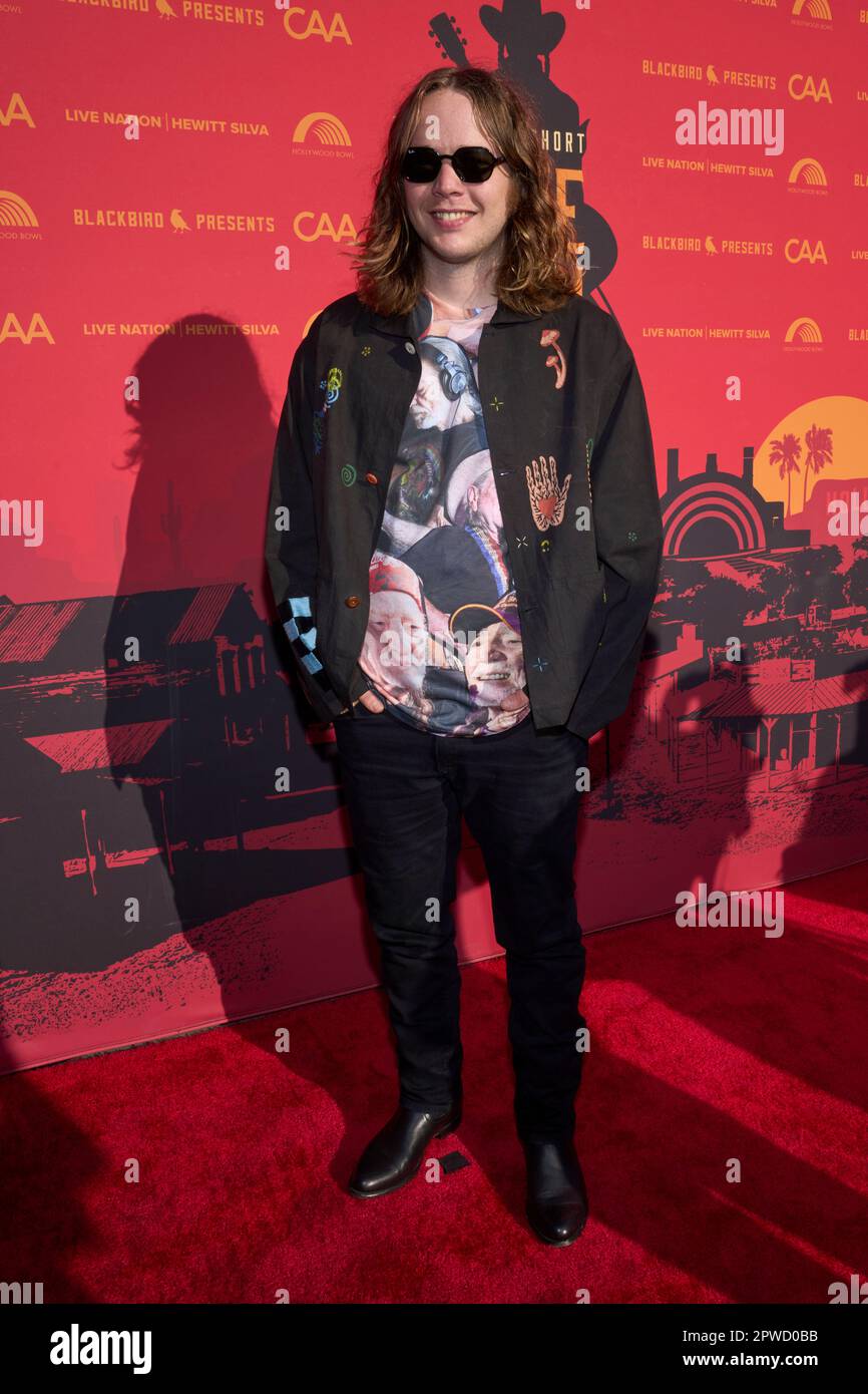 Billy Strings arrives at Willie Nelson 90, celebrating the singer's ...