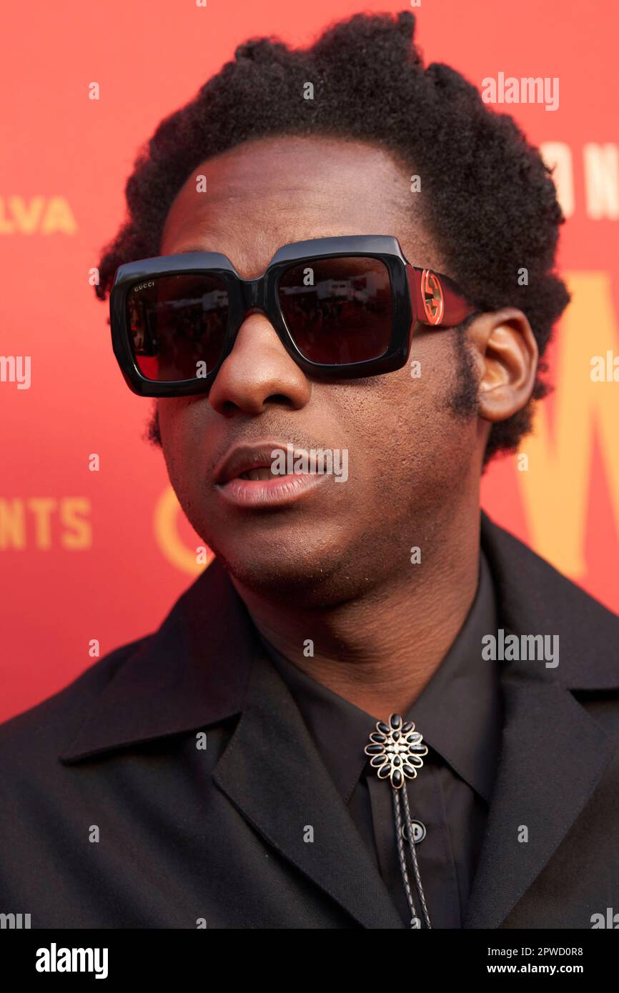 Leon Bridges arrives at Willie Nelson 90, celebrating the singer's 90th ...