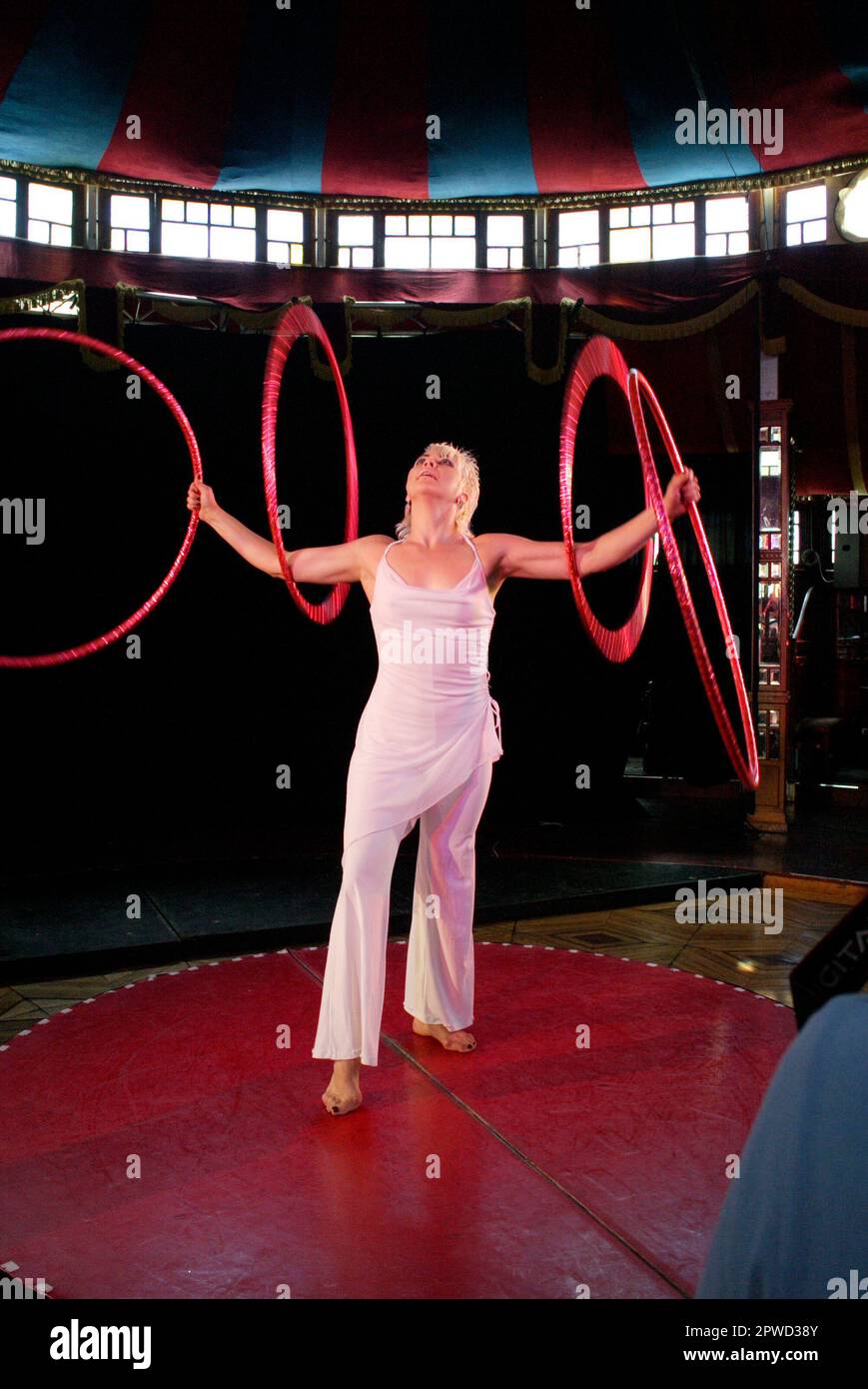 Ukrainian exotic hula-hoop dancer Yulia Pikhtina of the La Clique ...