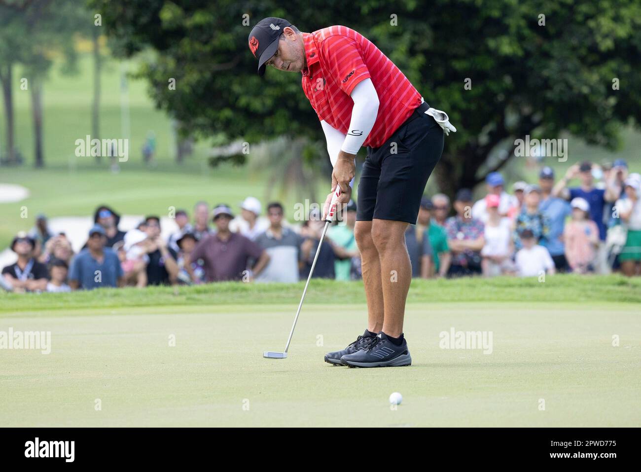 Captain Sergio Garcia of Fireballs GC putts on the tenth green during ...