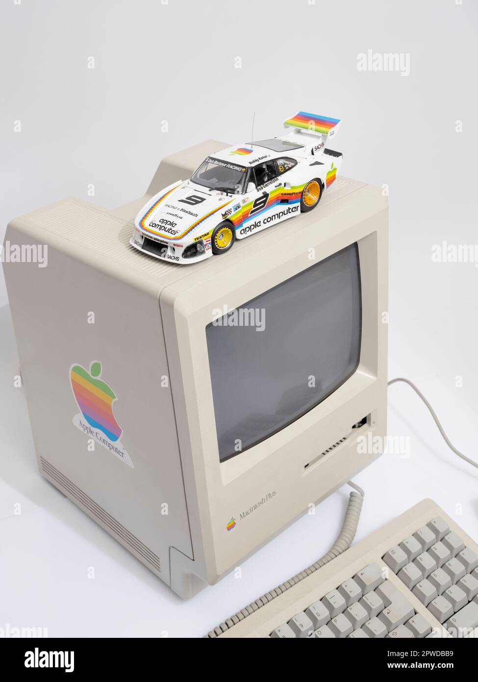 apple computer macintosh plus porsche 935 k3 Stock Photo - Alamy