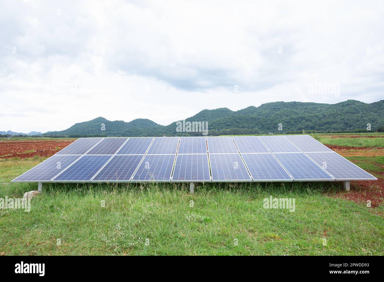 Solar panels on agricultural field Stock Photo - Alamy
