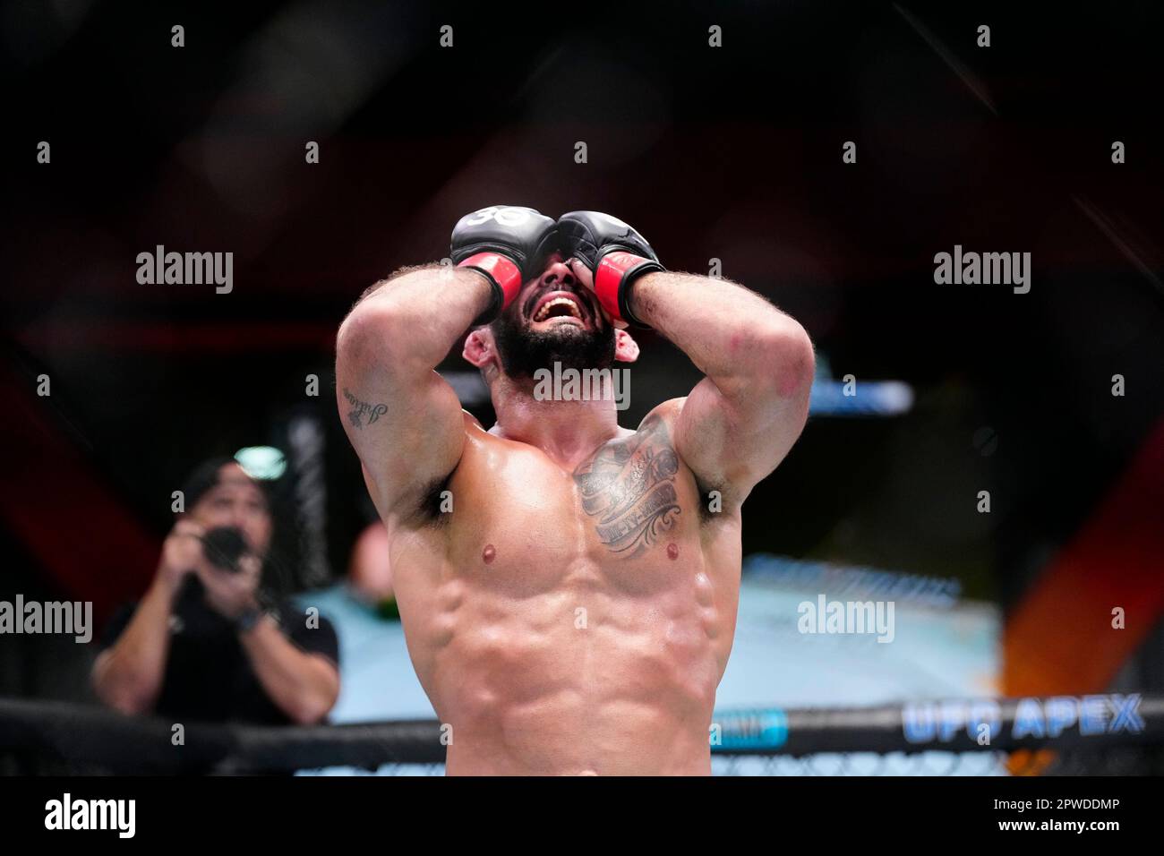 Rodolfo vieira and cody brundage hi-res stock photography and images ...