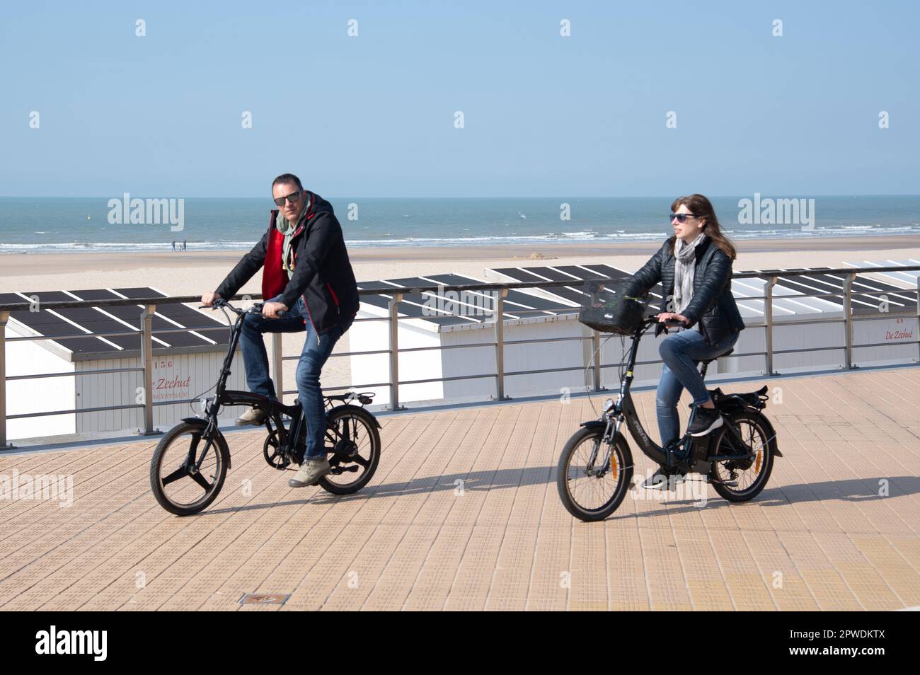 Seasside activities hi-res stock photography and images - Alamy