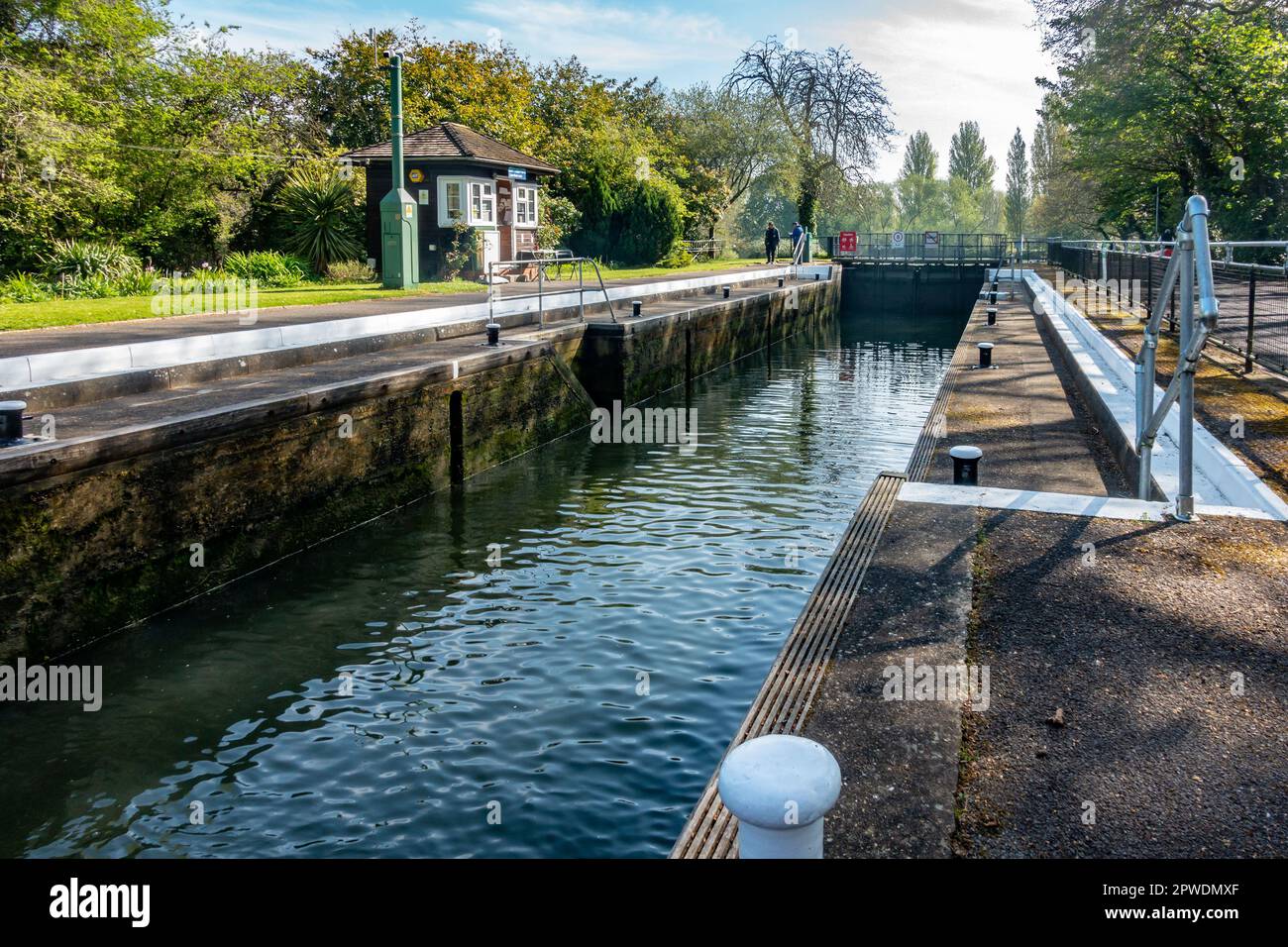 Cavesham Lock at Reading, Berkshire, UK full of water held back by a ...