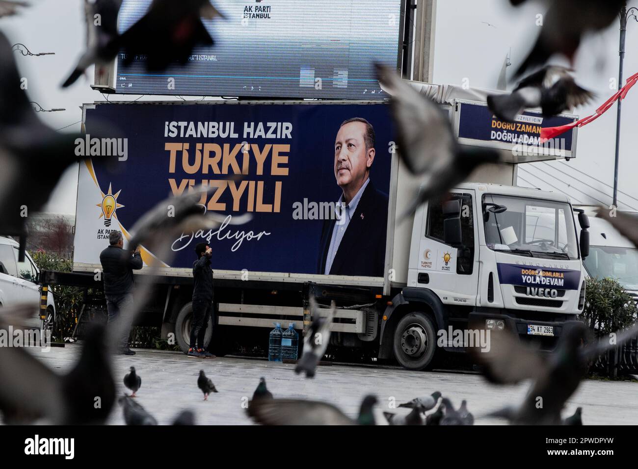 Istanbul, Turkey. 27th Apr, 2023. A man is shown saluting in front of a ...