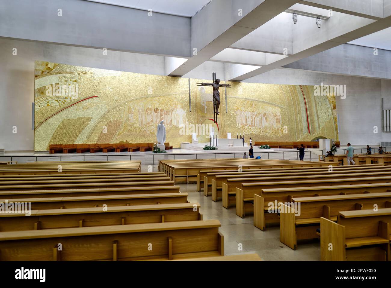 Fatima, Portugal - August 15, 2022: Altar of Basilica of the Holy ...