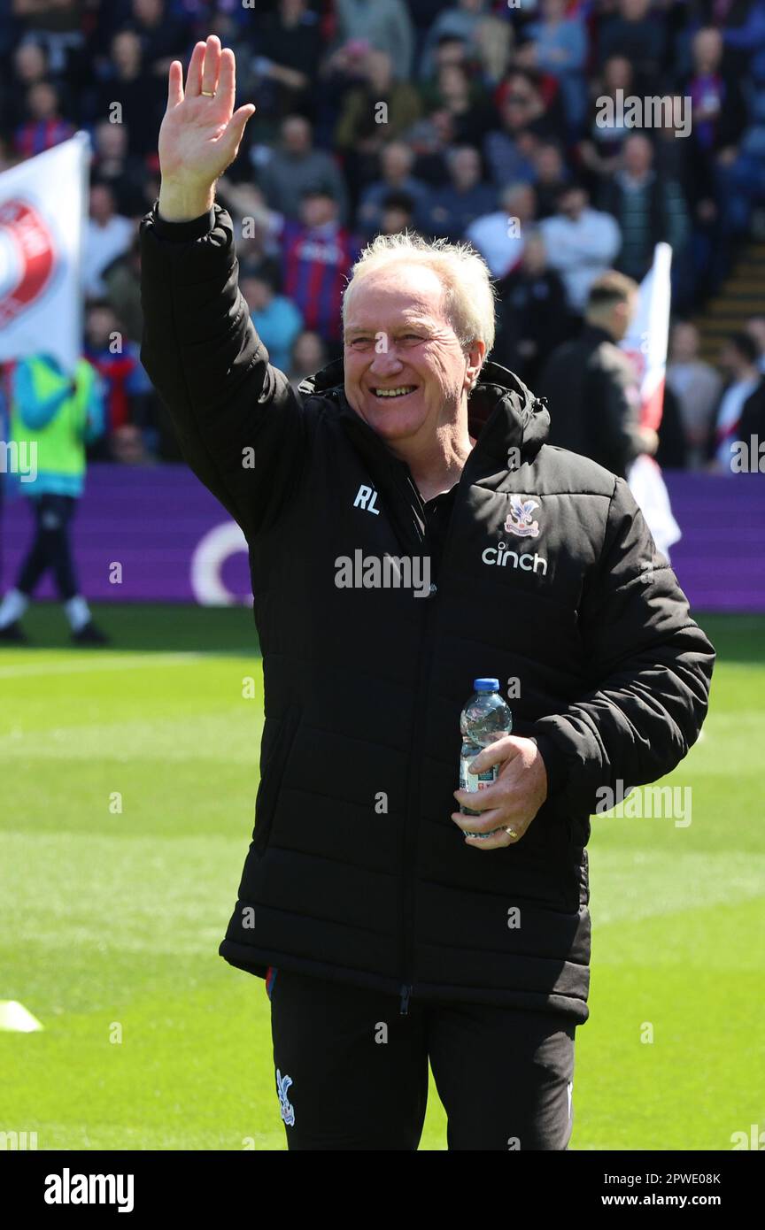 First team coach Ray Lewington during English Premier League soccer ...