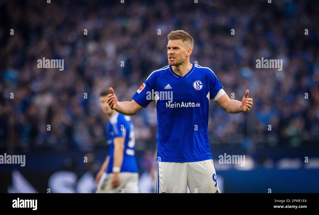 Gelsenkirchen, Germany. 29th Apr, 2023. Simon Terodde (S04) FC Schalke ...