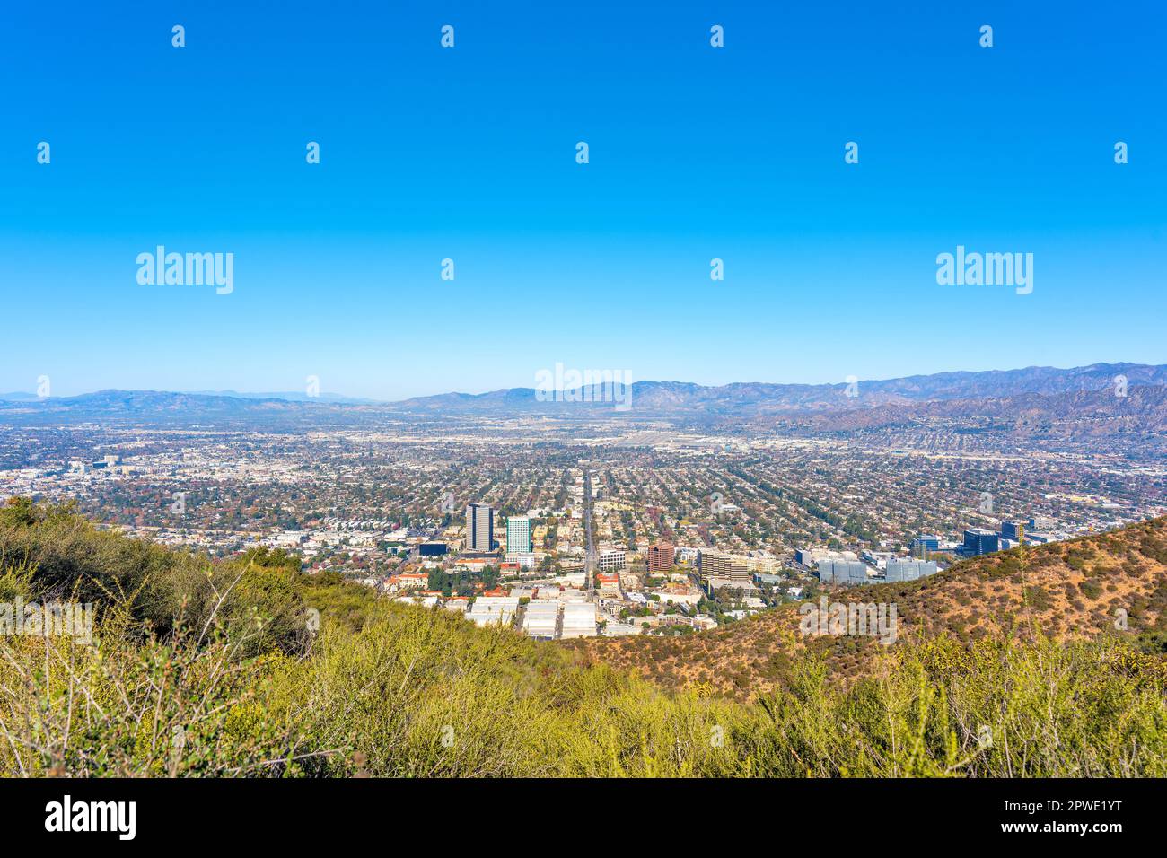 Epic panoramic view of the city of Los Angeles from the summit of ...