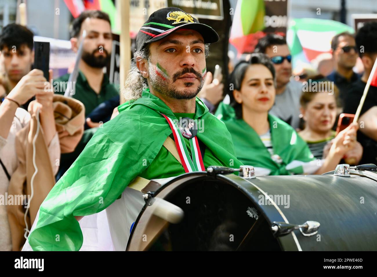 Iran flag protest hi-res stock photography and images - Alamy