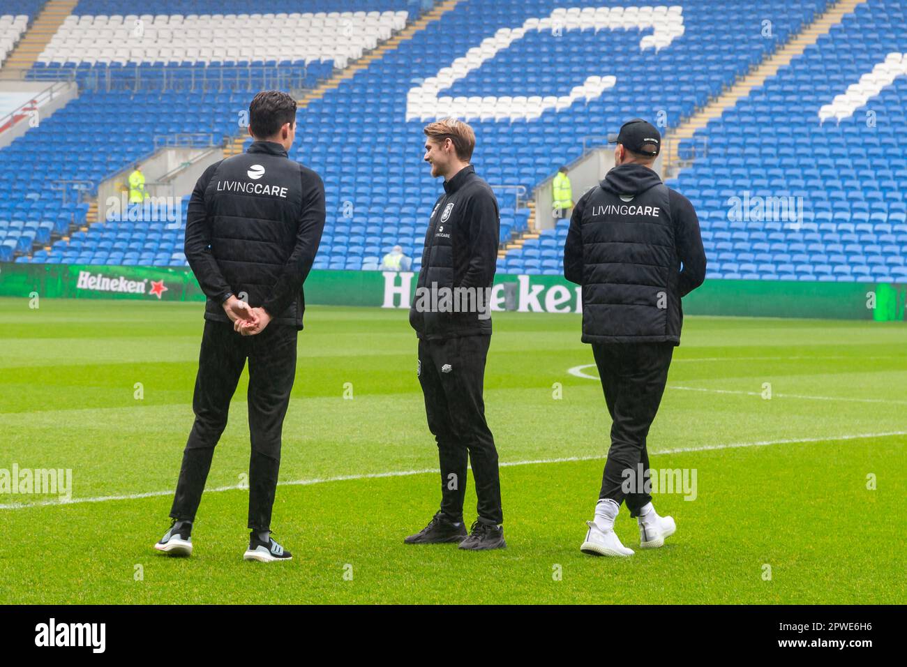 Wet pitch wales hi-res stock photography and images - Alamy