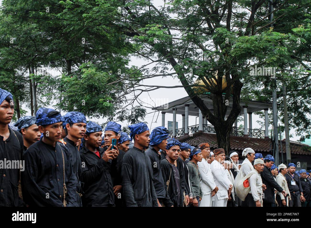 Serang, Indonesia. 29th Apr, 2023. Baduy people participate in a series ...