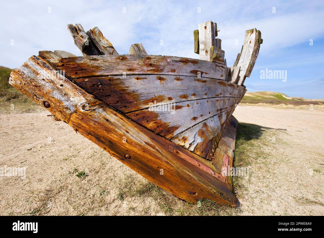 Bootswrack am Strand, Boat wreck on the beach Stock Photo - Alamy