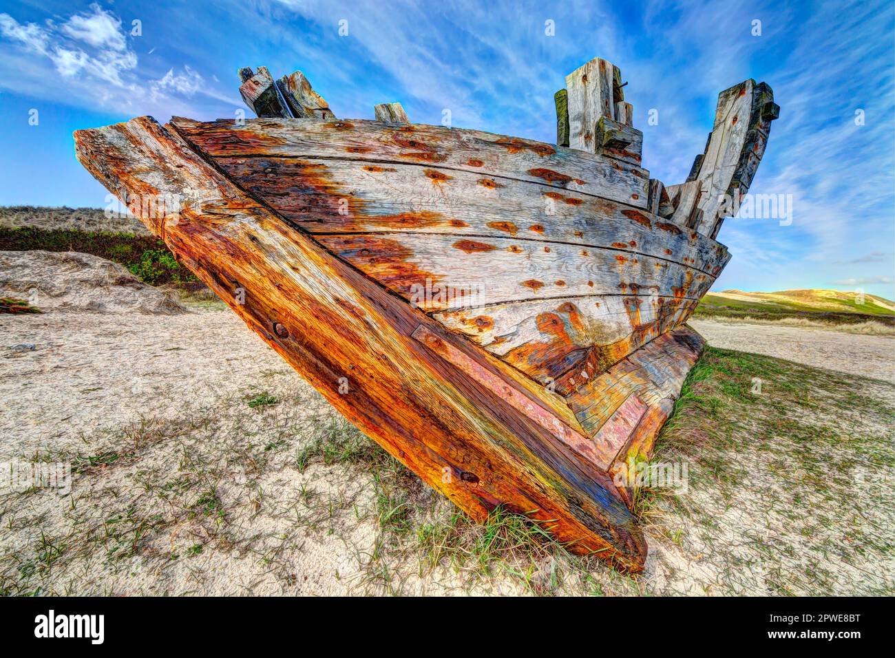 Bootswrack am Strand, Boat wreck on the beach Stock Photo - Alamy
