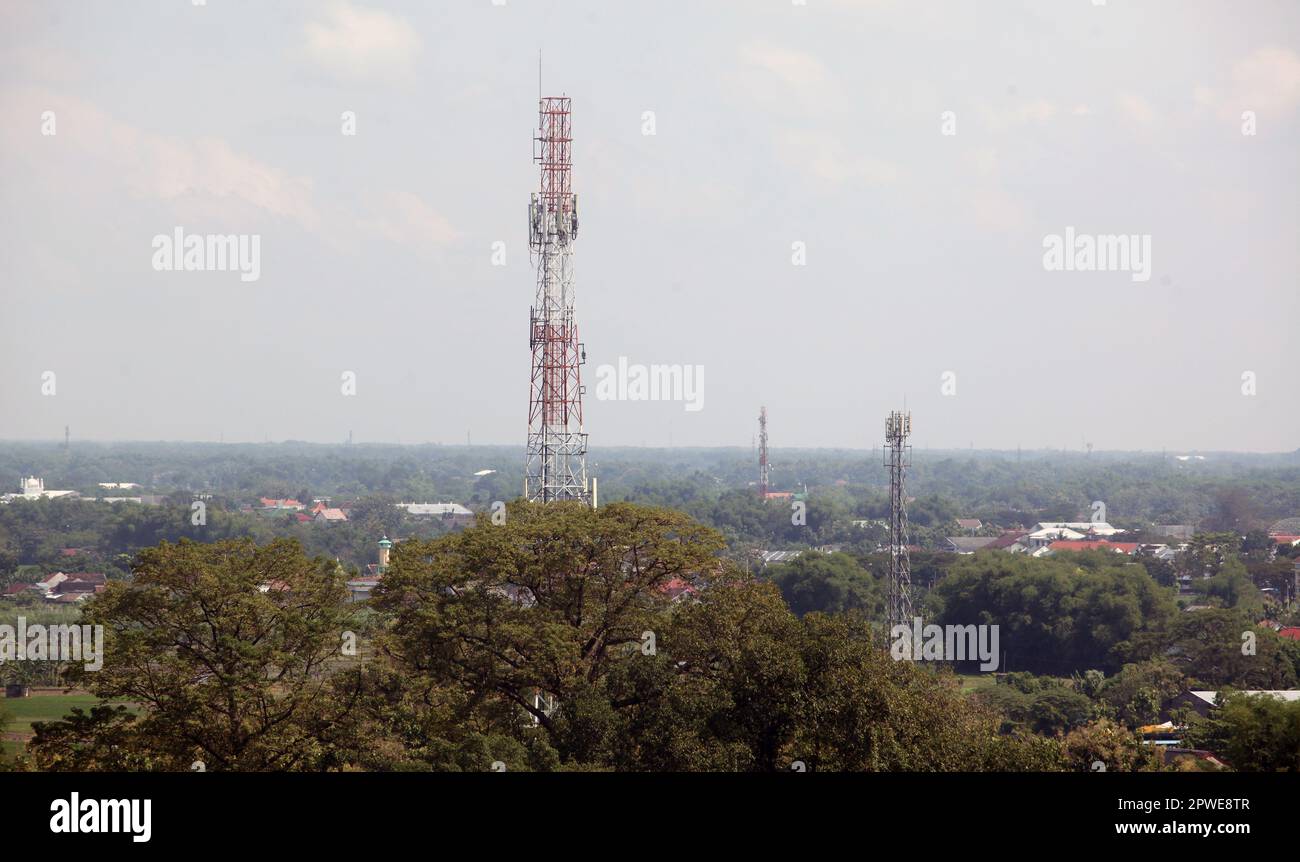 BTS Telecommunication and mobile network infrastructure Stock Photo - Alamy