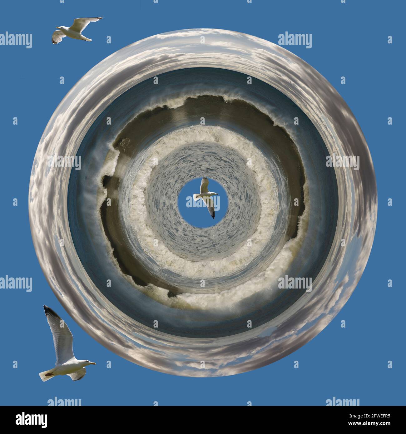 Circular panorama of the sea, waves, horizon and beach Stock Photo - Alamy