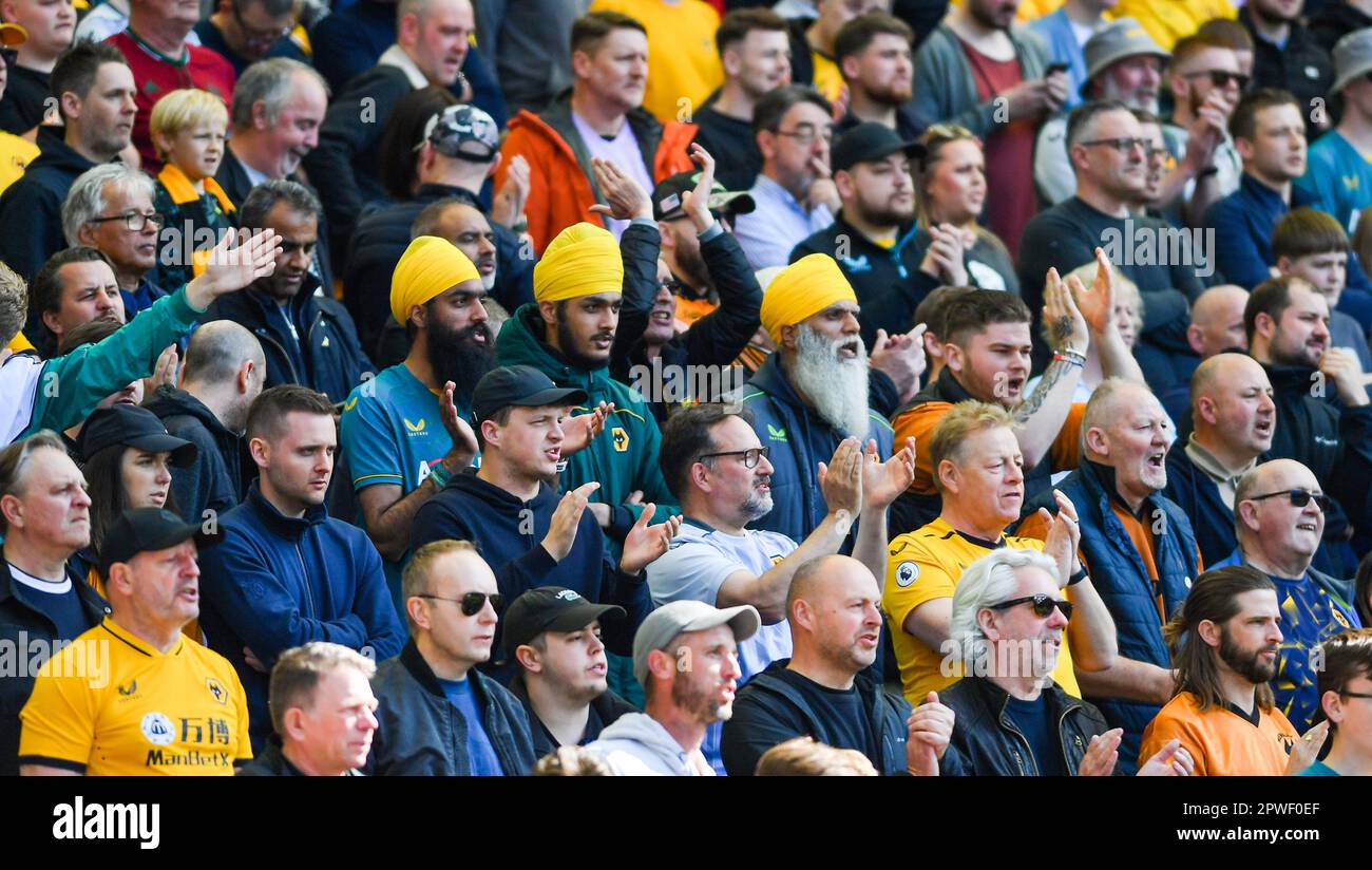 English premier league fans hi-res stock photography and images - Alamy