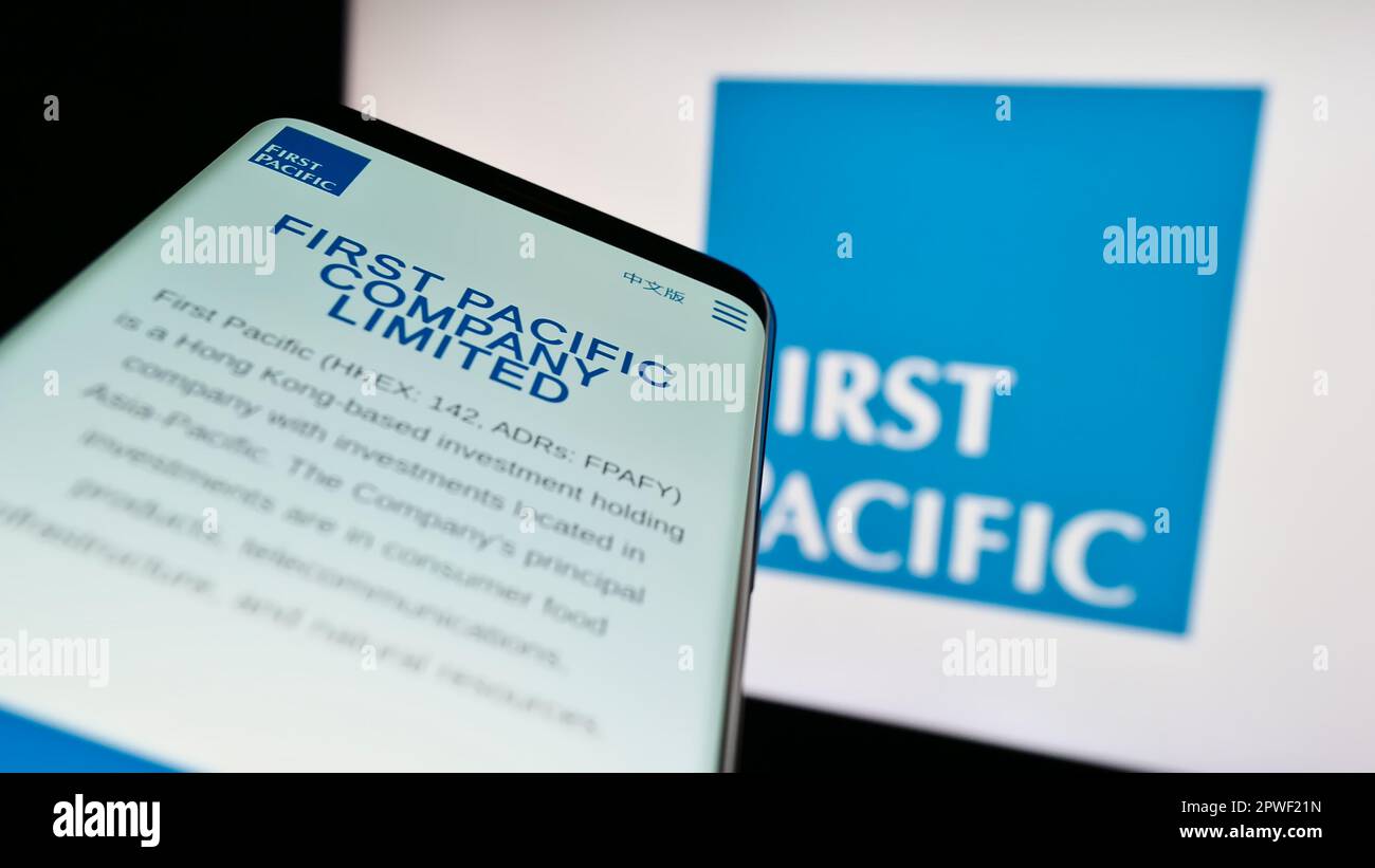 First company management hi-res stock photography and images - Alamy