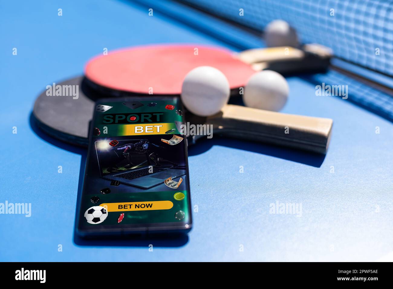 Pong game screen hi-res stock photography and images - Alamy