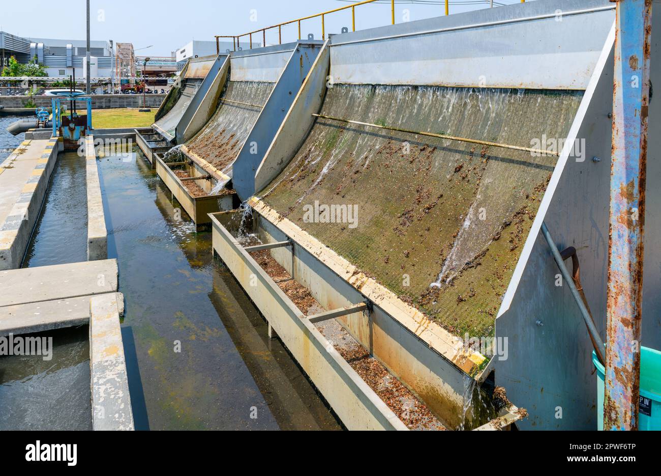 sediment filter in wastewater treatment pond or Aerated Lagoon ...