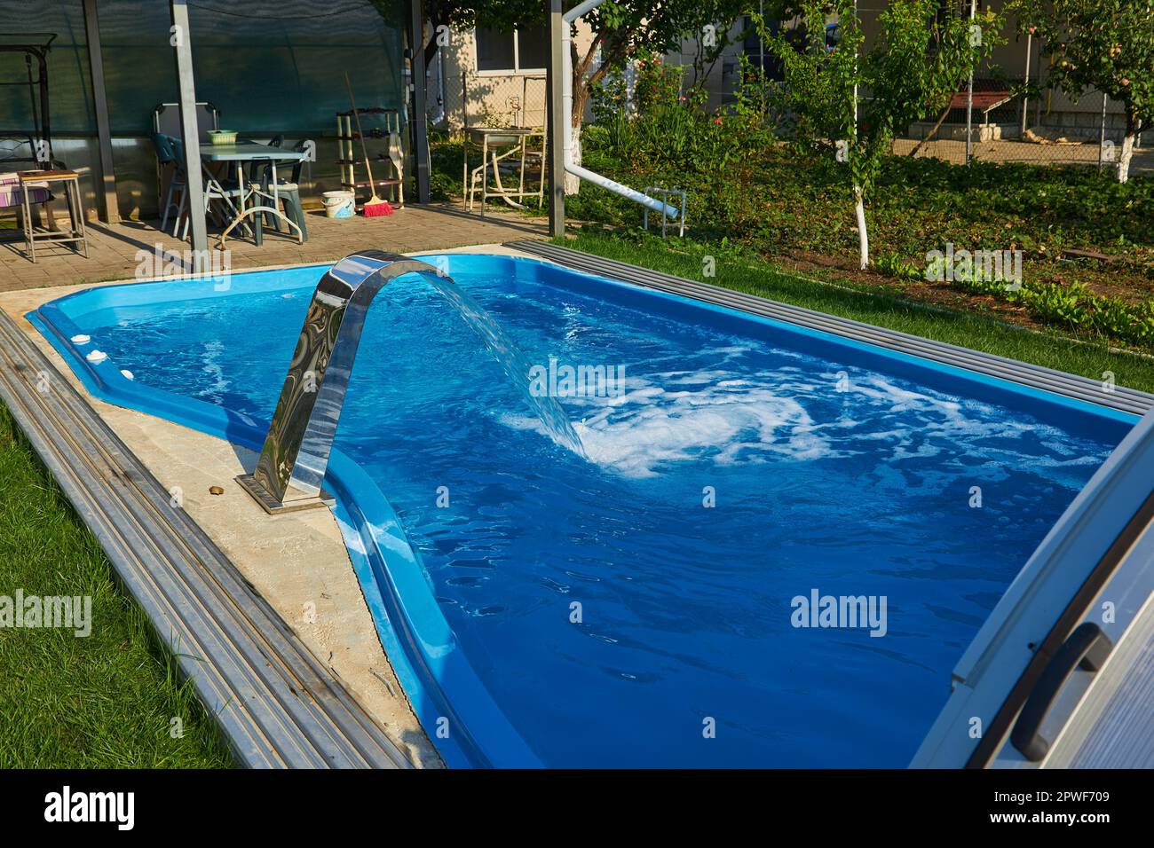 Gorgeous Style Summer Setting with Crystal Clear Swimming Pool ...