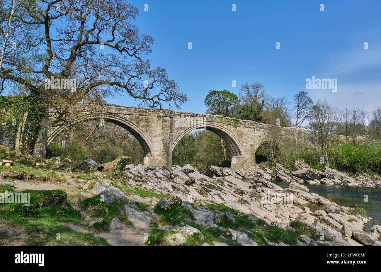 The Devil's Bridge across the River Lune at Kirkby Lonsdale, Cumbria ...