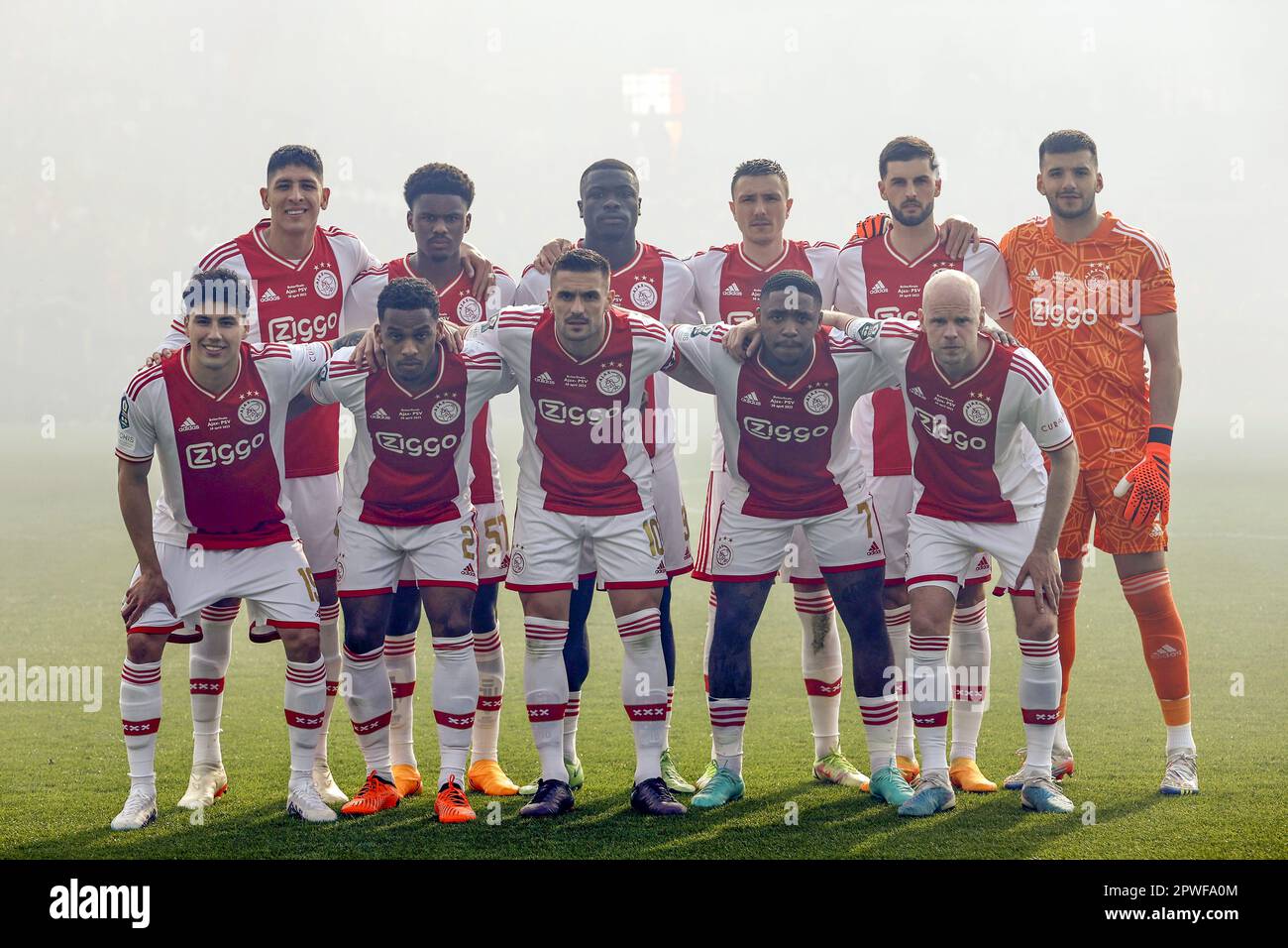 ROTTERDAM - (Top row lr) Edson Alvarez of Ajax, Jorrel Hato of Ajax, Brian Brobbey of Ajax ...
