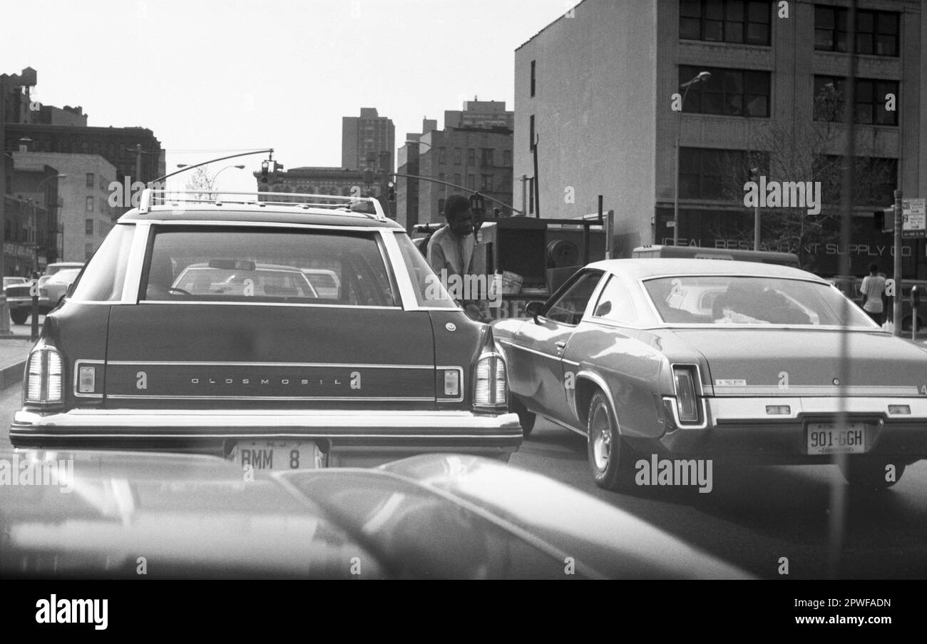 Car new york 1977 hi-res stock photography and images - Alamy