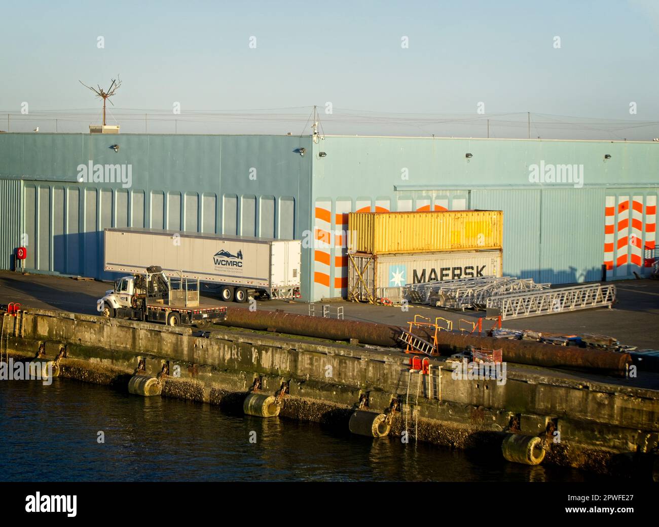 Truck large freight container hi-res stock photography and images - Alamy