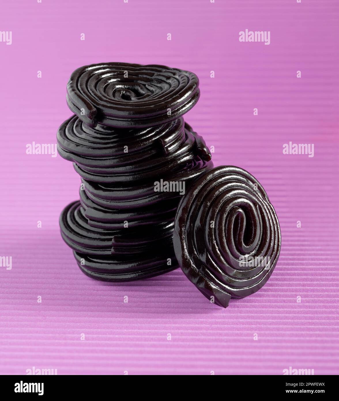 Black licorice gum hi-res stock photography and images - Alamy