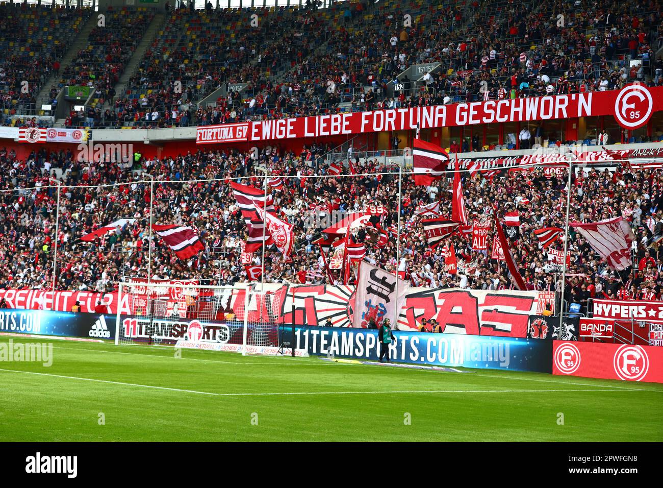 30 matchday hi-res stock photography and images - Alamy