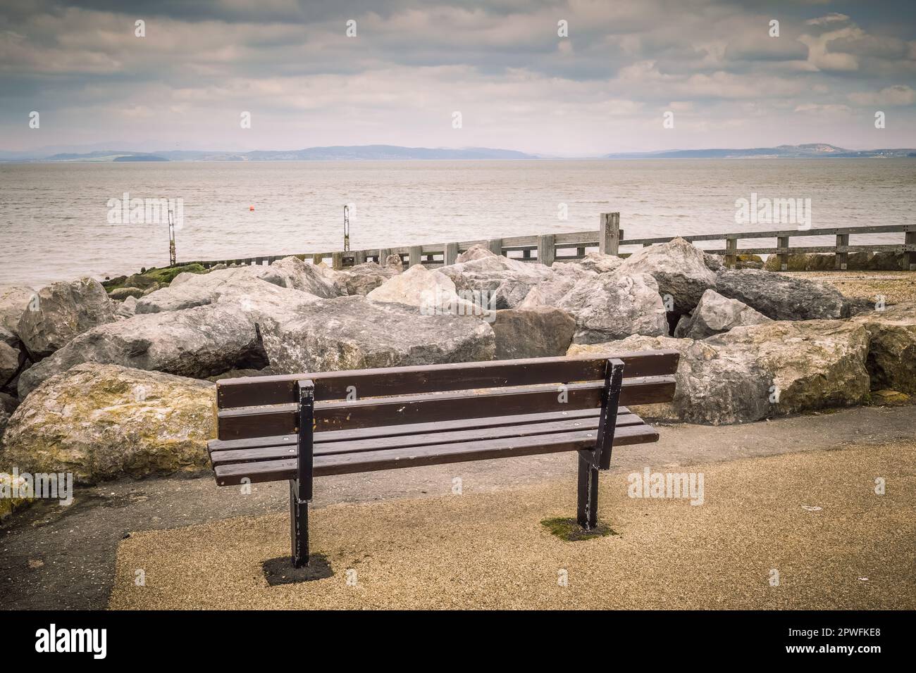 Morecambe sailing club promenade hi-res stock photography and images ...