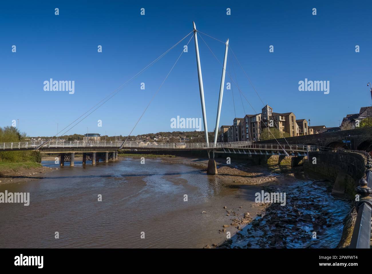 19.04.023 Lancaster, Lancashire, UK. The Lune Millennium Bridge is a ...