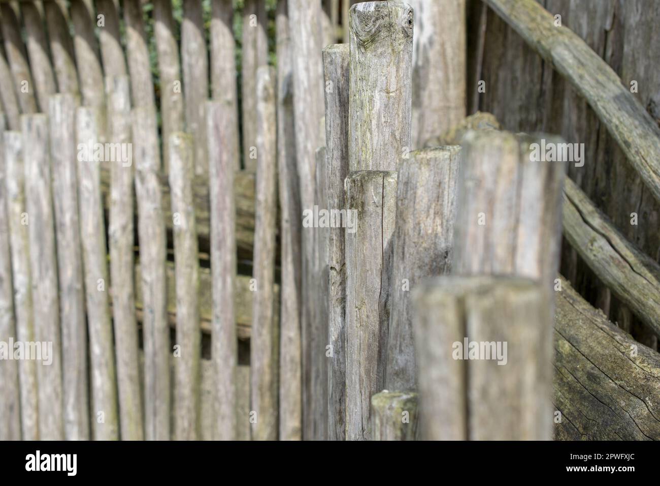 Old asymmetrical wooden fence. Texture Stock Photo - Alamy