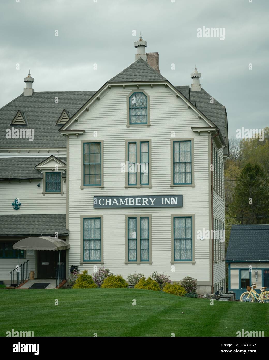 Lee massachusetts hi-res stock photography and images - Alamy