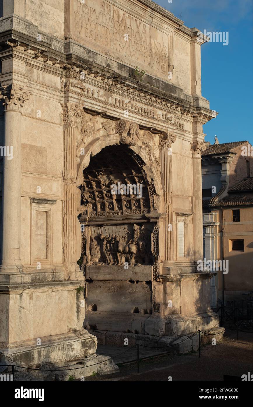 Arch of titus inscription hi-res stock photography and images - Alamy