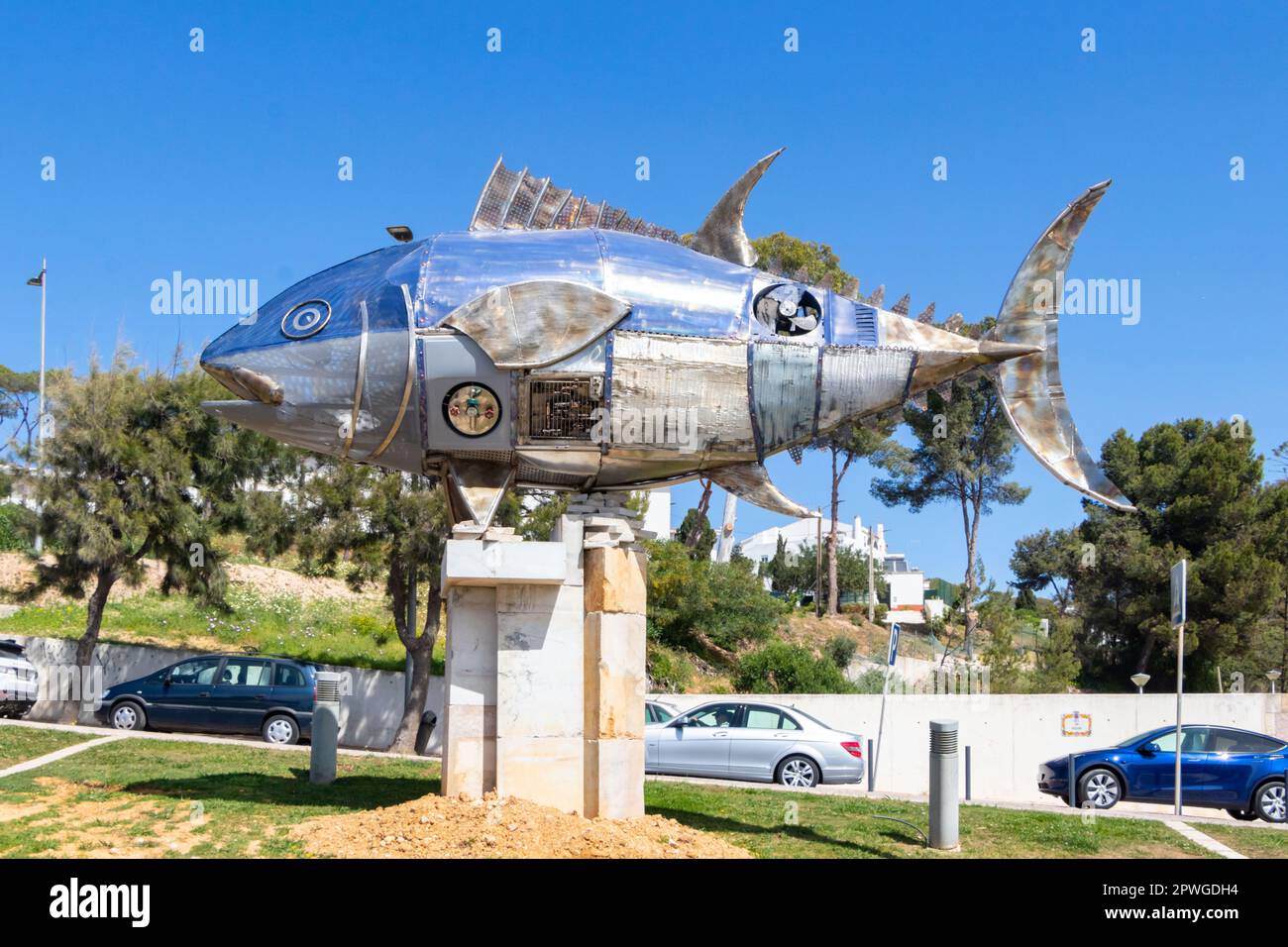 steampunk metal sculpture of tuna fish in front of inatel hotel in ...