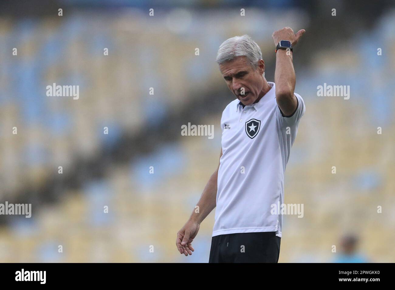 Rio de Janeiro, Brazil, 30th Apr, 2023. Botafogo manager Luís Castro ...