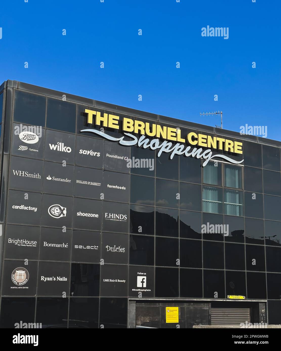 Milton Keynes, England - April 21 2023 : The Brunel Centre Shopping in ...