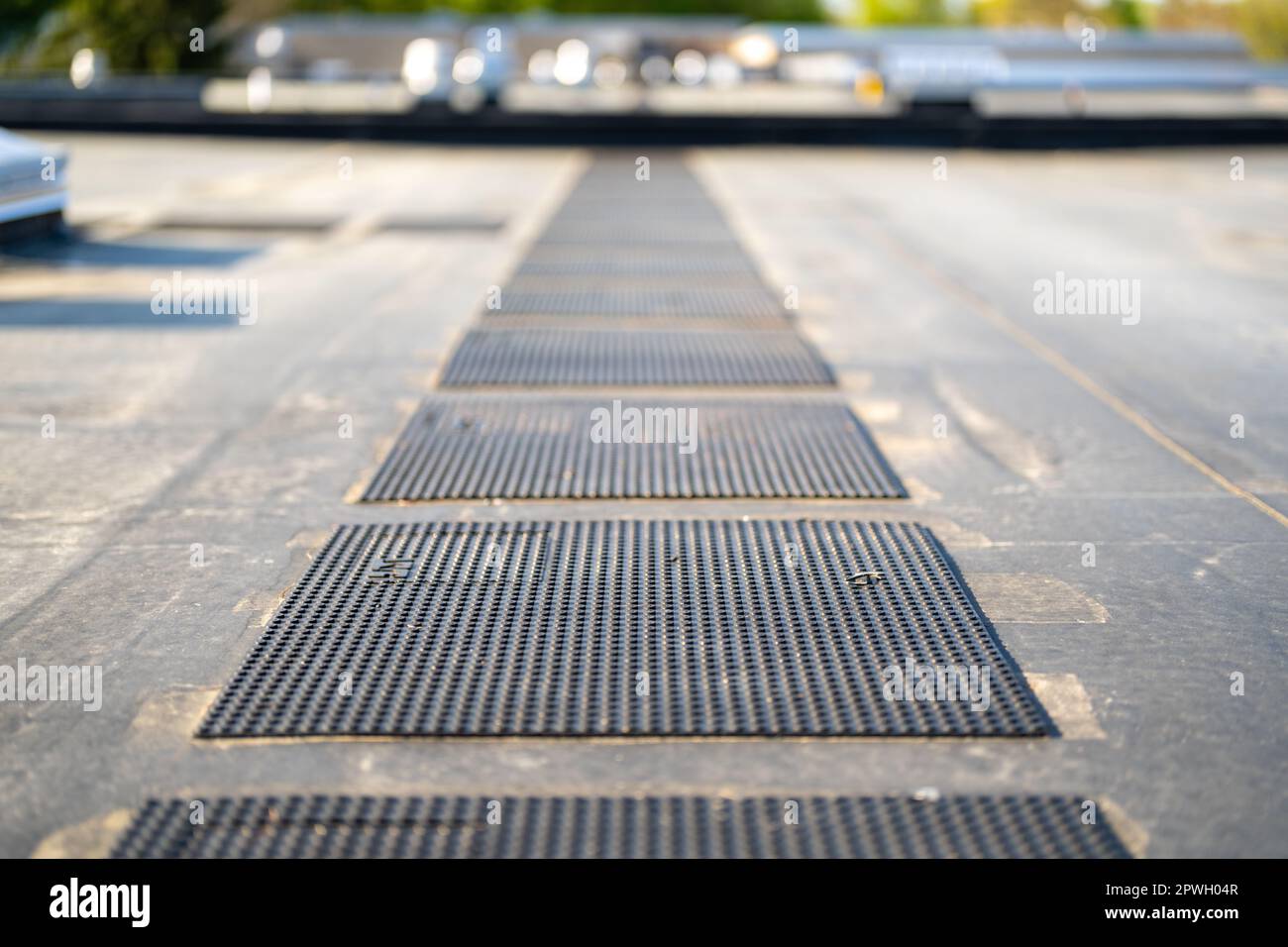 Photo roof protection pad on a new EPDM on a large commercial building ...