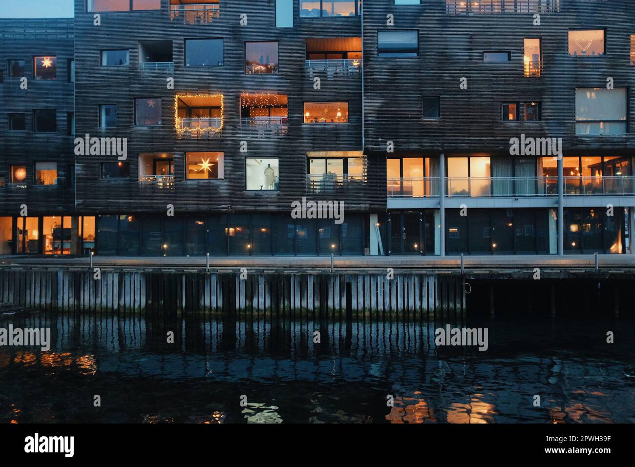 modern architecture, residence building and water reflection Stock ...
