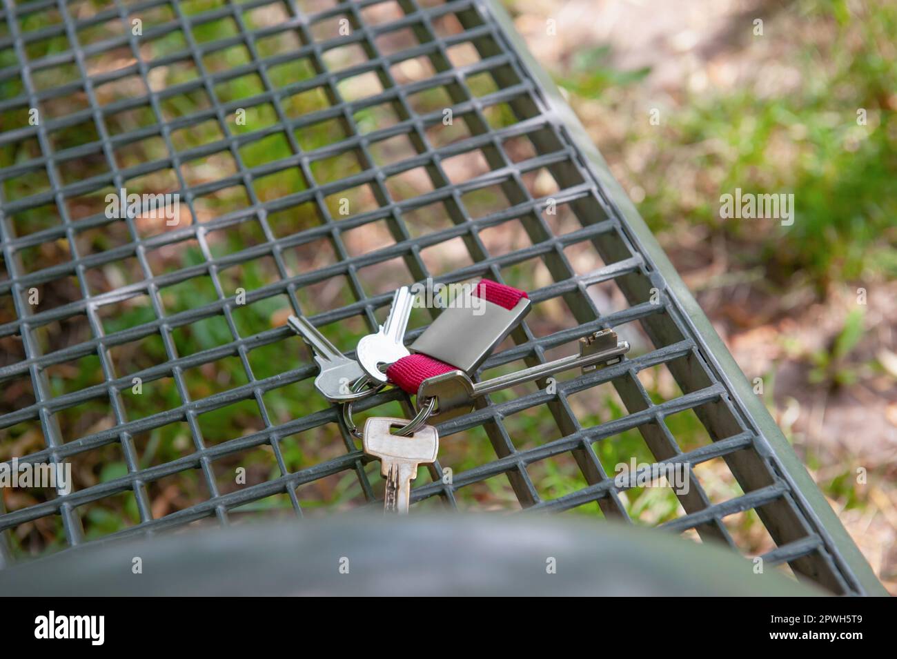 Forgotten keys hi-res stock photography and images - Alamy