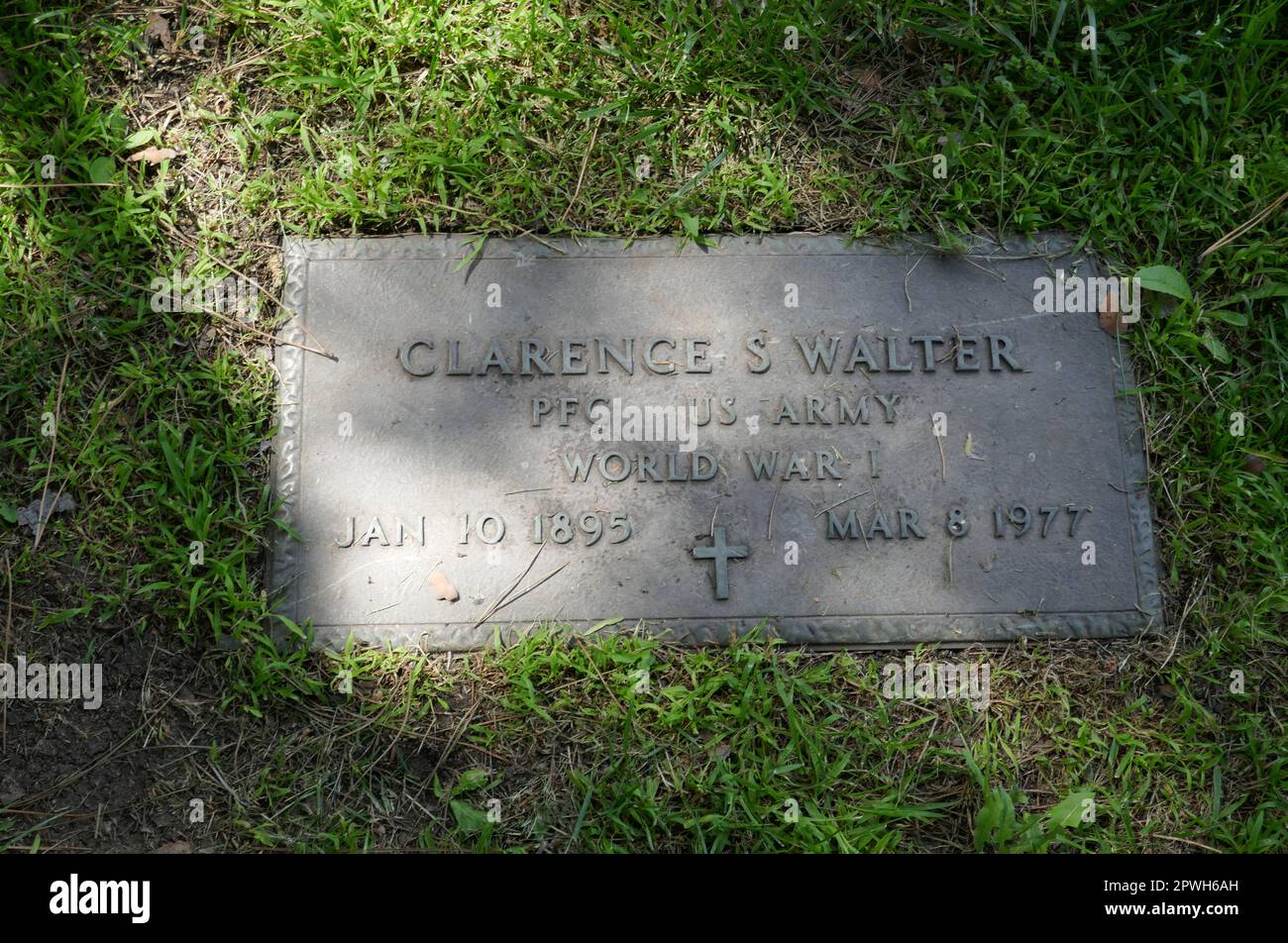 Los Angeles, California, USA 29th April 2023 PFC US Army Clarence Walter Grave at Hollywood ...