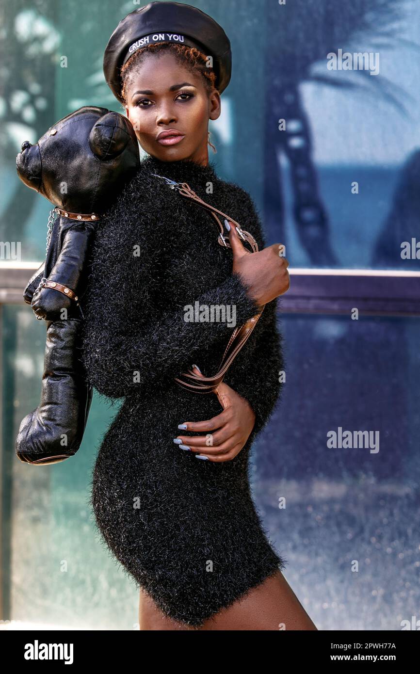 Portrait of a dark-skinned girl model Stock Photo - Alamy