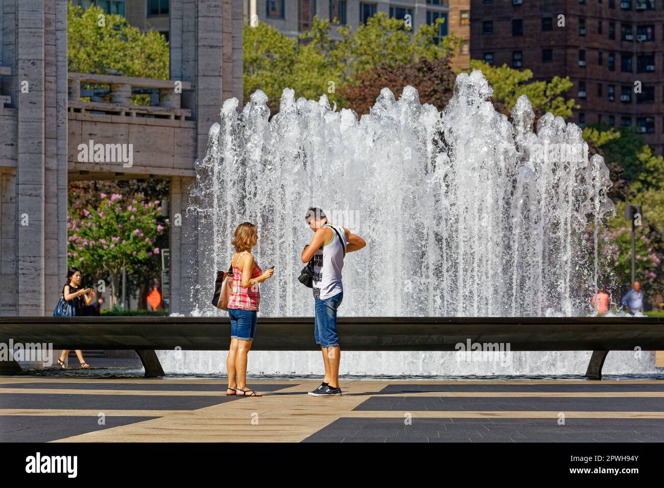 Revson Fountain and Josie Robertson Plaza in 2016 – before the plaza ...